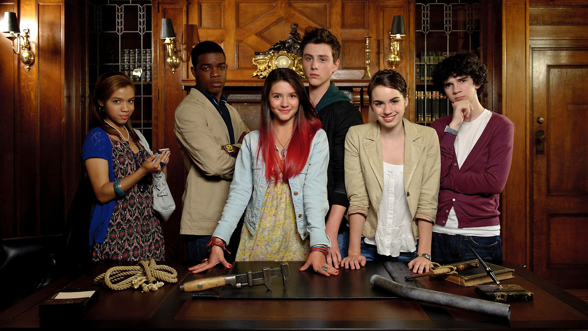 ‎Clue: A Movie Mystery Adventure (2014) directed by Terry McDonough ...