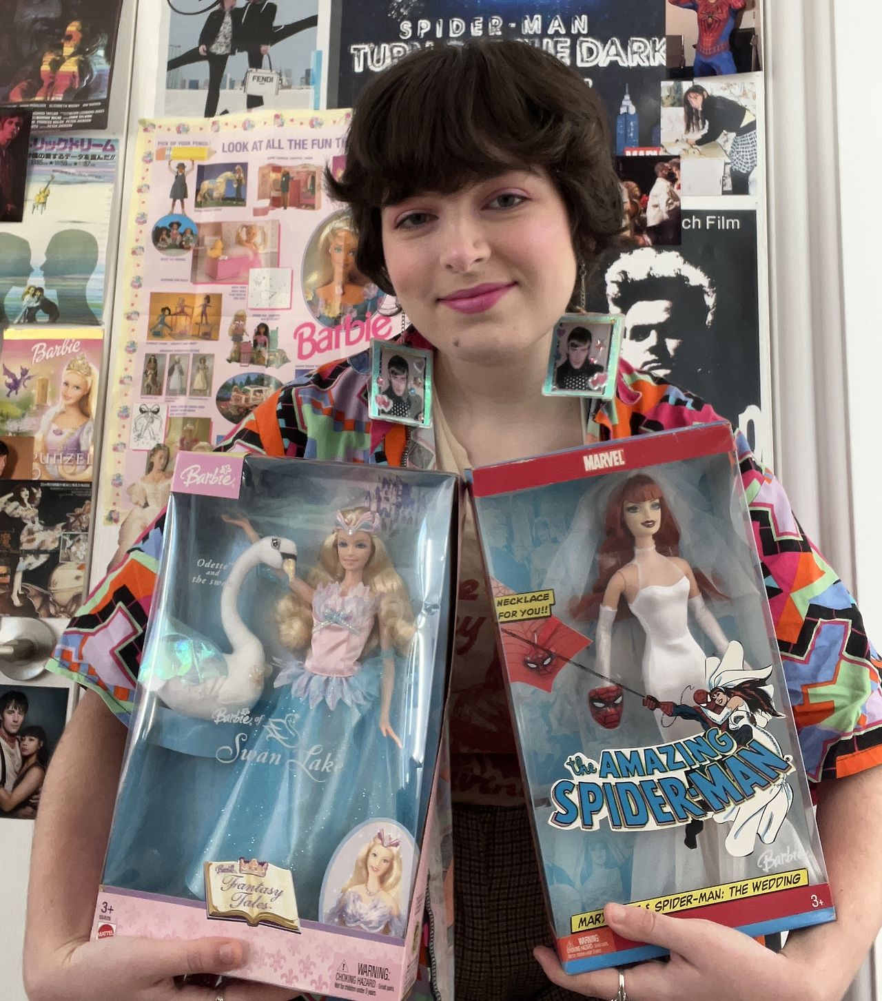 ‎Pretty in Pink: Barbie fans detail the important tropes, villains and ...