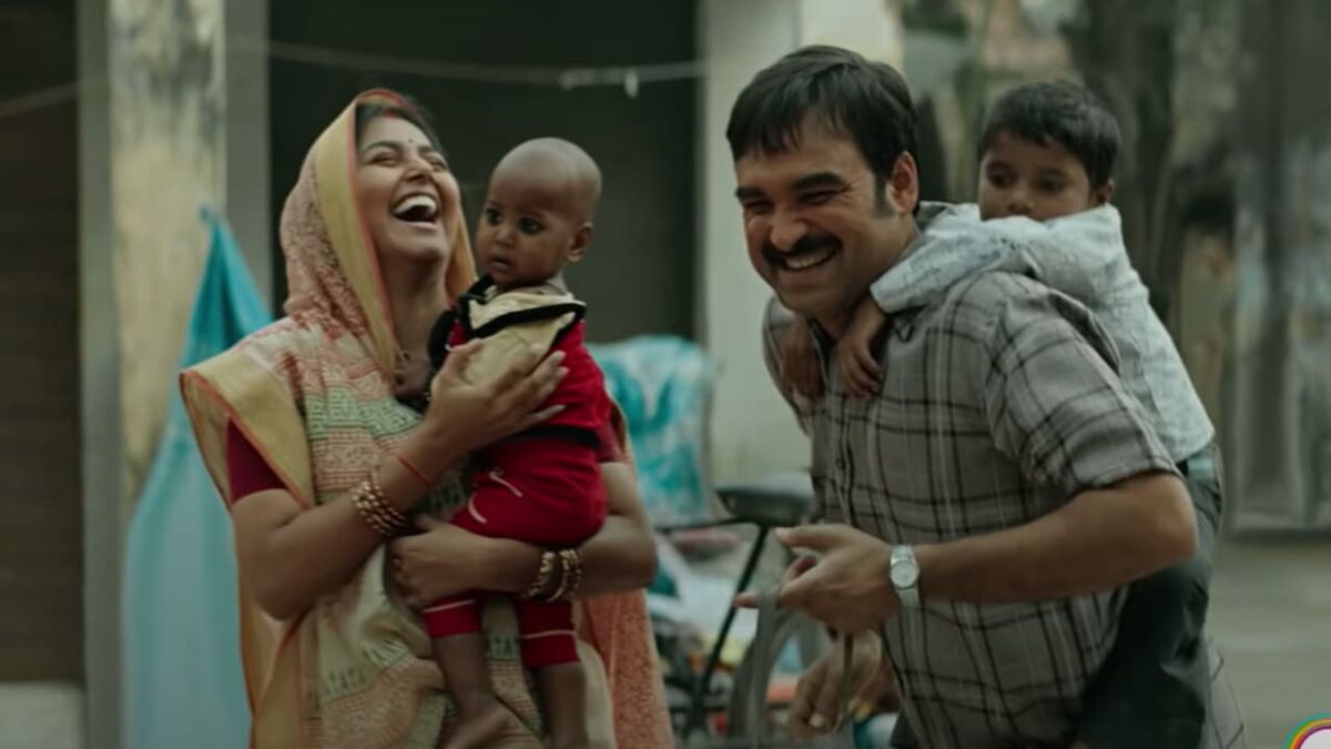 ‎Kaagaz (2021) directed by Satish Kaushik • Reviews, film + cast • Letterboxd