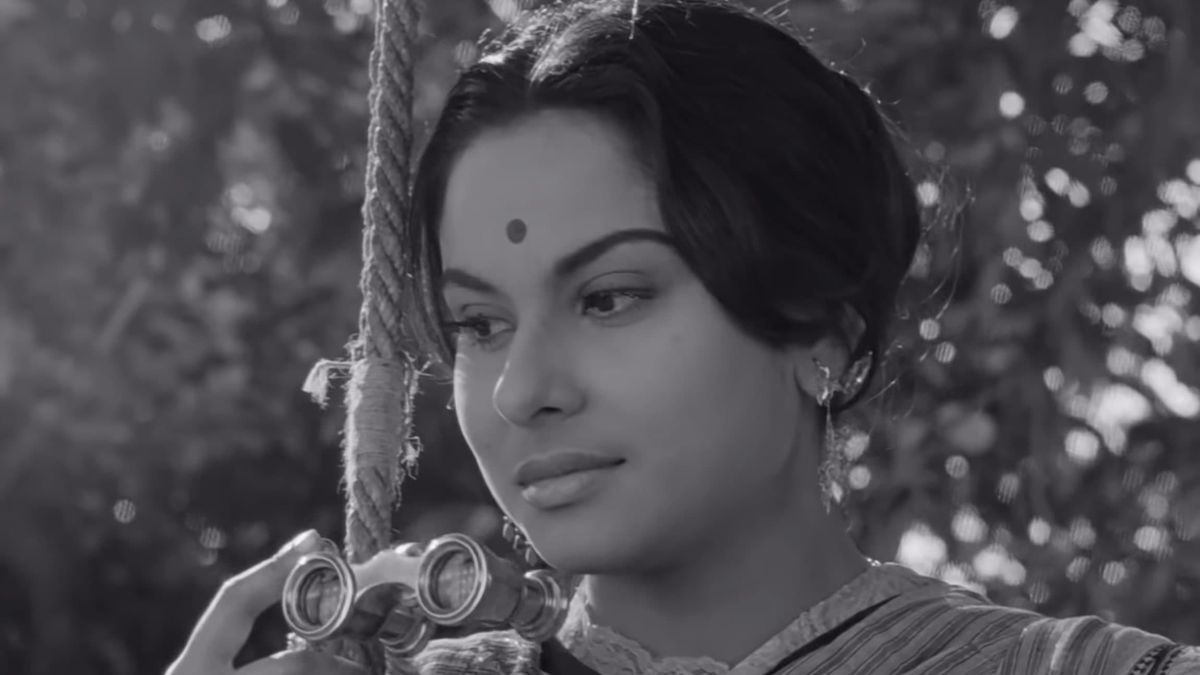 ‎Charulata (1964) directed by Satyajit Ray • Reviews, film + cast • Letterboxd