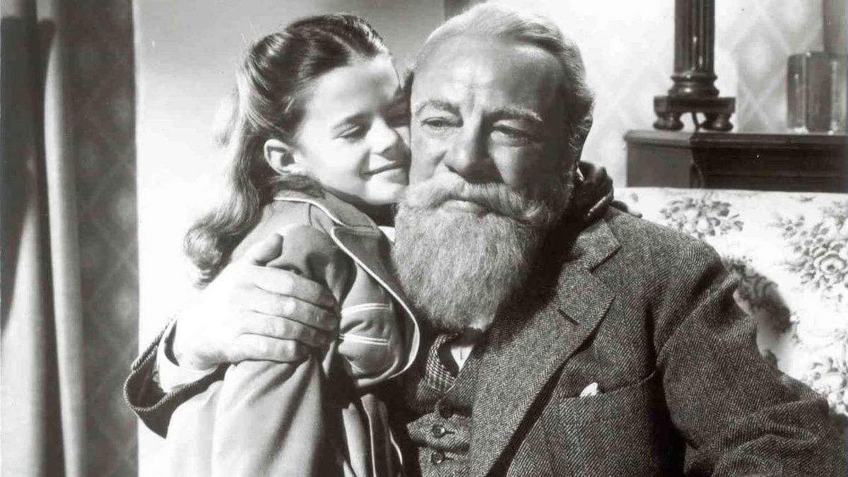 ‎Miracle on 34th Street (1947) directed by George Seaton • Reviews ...