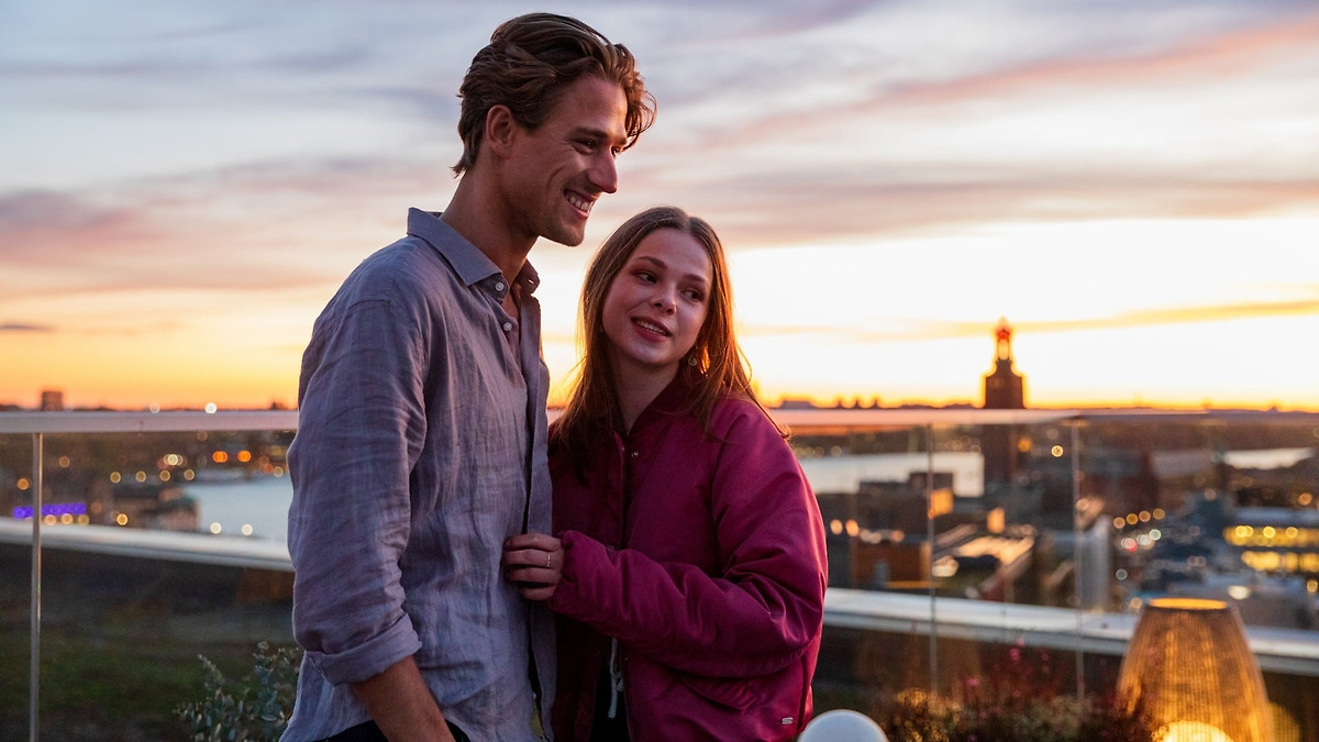 ‎A Nearly Normal Family (2023) directed by Per Hanefjord • Reviews ...