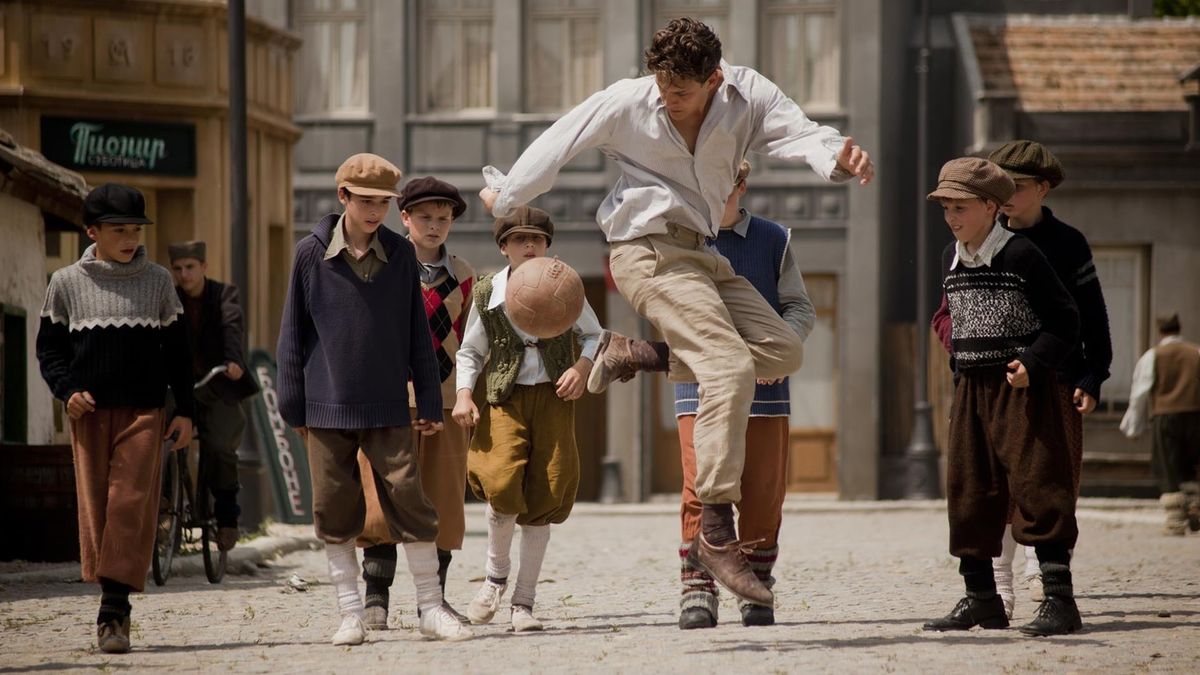 ‎Montevideo, God Bless You! (2010) directed by Dragan Bjelogrlić ...