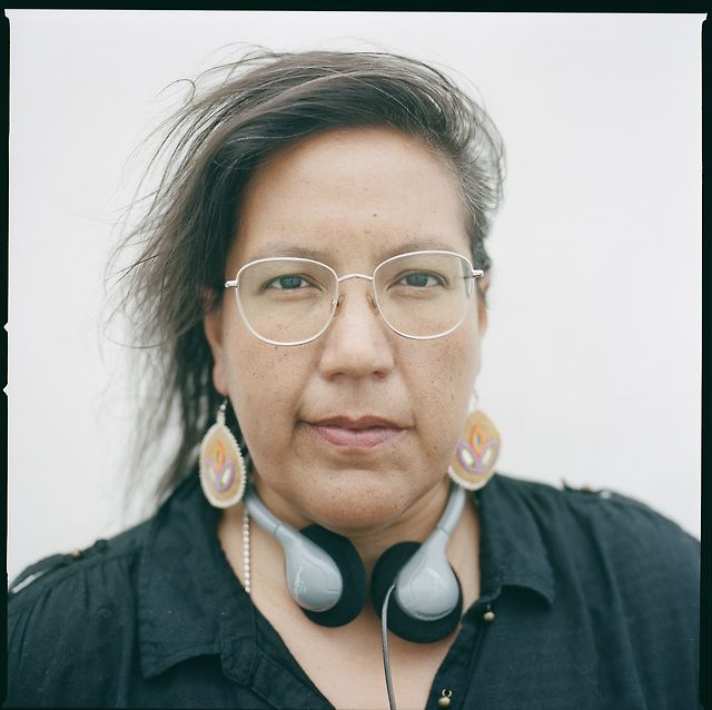 ‎Dreamy Dimensions: Darlene Naponse on dive bars and desire in the ...