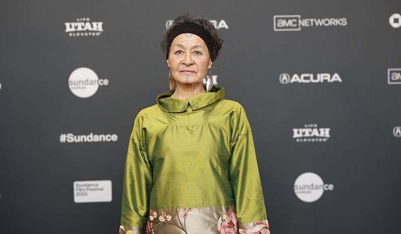 ‎Inuk Idol: Twice Colonized brings iconic activist Aaju Peter’s story ...