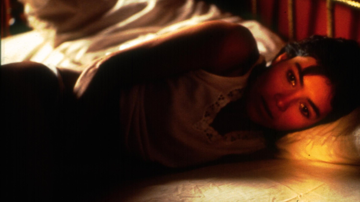 ‎Two Crimes (1995) directed by Roberto Sneider • Reviews, film + cast • Letterboxd