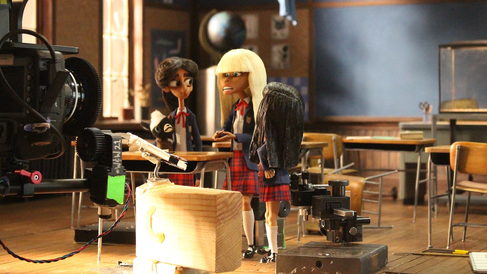 ‎Scheming Demons: behind the scenes of Wendell & Wild with stop-motion master Henry Selick ...