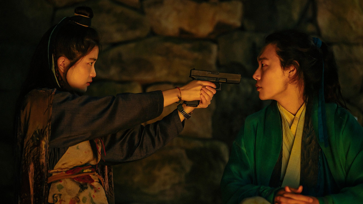 ‎Alienoid: Return to the Future (2024) directed by Choi Dong-hoon ...