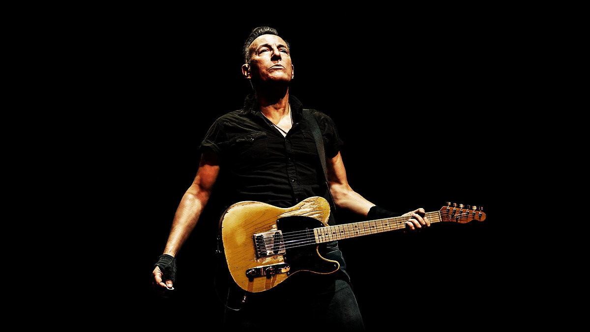 Road Diary: Bruce Springsteen and The E Street Band’ review by Stephen ...