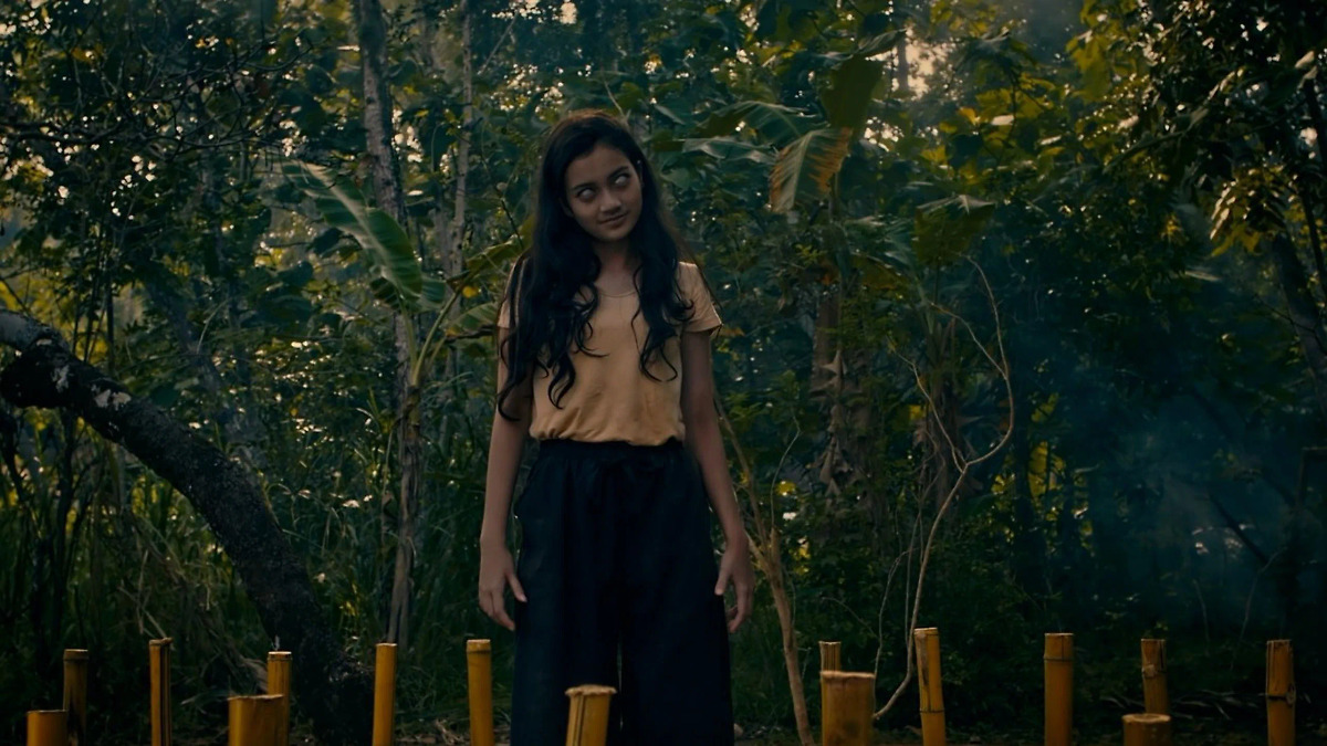 ‎Pulung Gantung: Pati Ngendat (2025) directed by Chiska Doppert ...