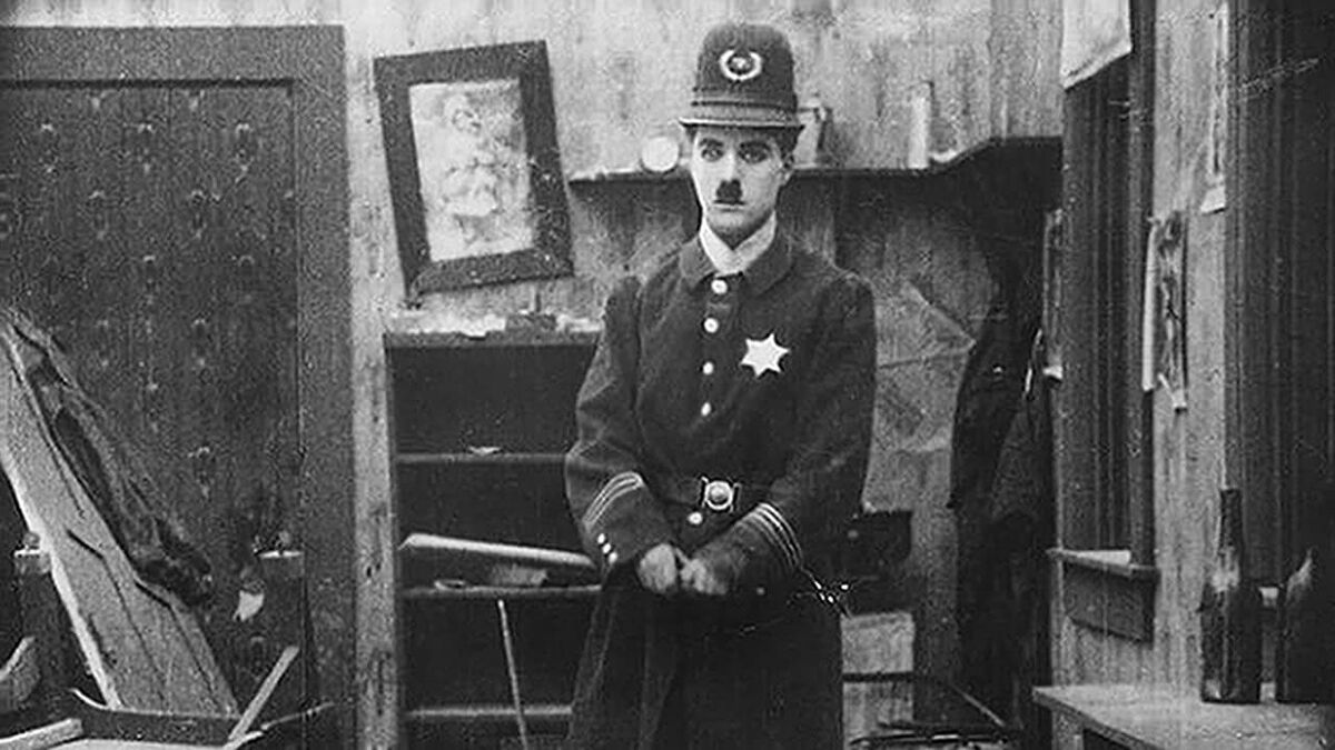 ‎Easy Street (1917) directed by Charlie Chaplin • Reviews, film + cast ...
