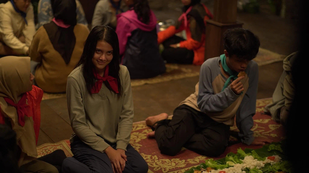 ‎Kemah Terlarang: Kesurupan Massal (2024) directed by Ginanti Rona ...