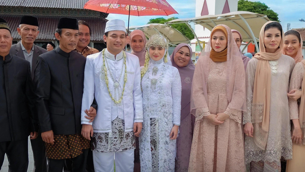 ‎Norma: Antara Mertua dan Menantu (2025) directed by Guntur Soeharjanto ...