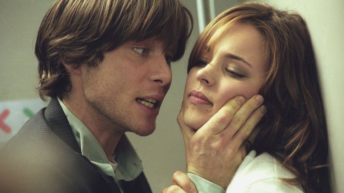 ‎Red Eye (2005) directed by Wes Craven • Reviews, film + cast • Letterboxd