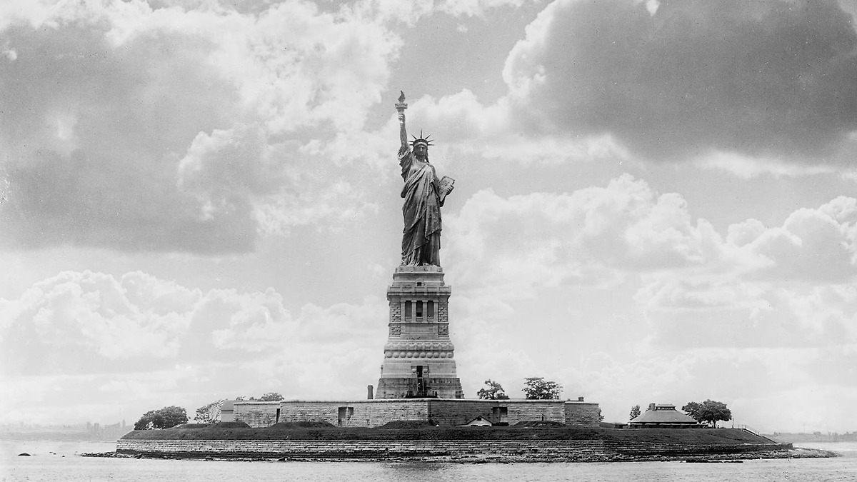 ‎The Statue of Liberty (1985) directed by Ken Burns • Reviews, film ...