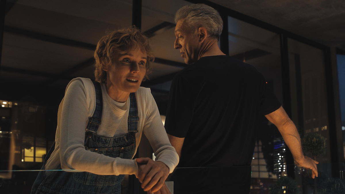 ‎The Shrouds (2024) directed by David Cronenberg • Reviews, film + cast ...