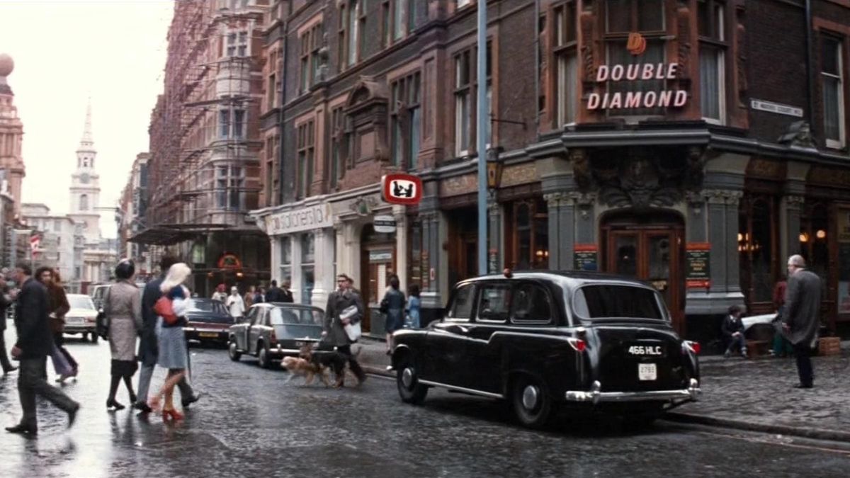 ‎travels With My Aunt 1972 Directed By George Cukor • Reviews Film
