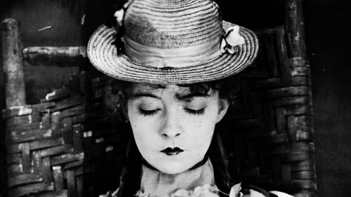 Hayden Welch's Instagram, Twitter & Facebook on IDCrawl