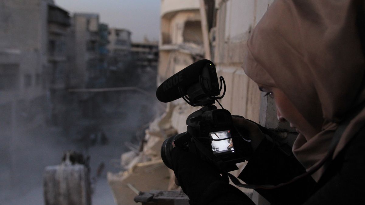 ‎For Sama (2019) directed by Waad al-Kateab, Edward Watts • Reviews ...