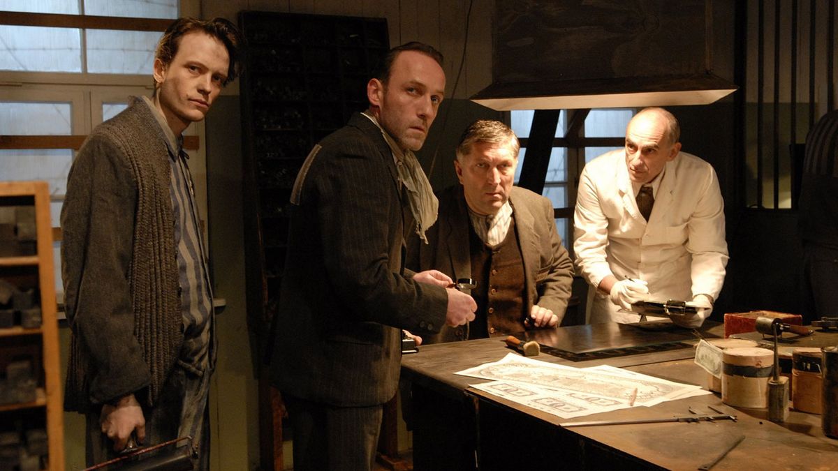 ‎The Counterfeiters (2007) directed by Stefan Ruzowitzky • Reviews ...