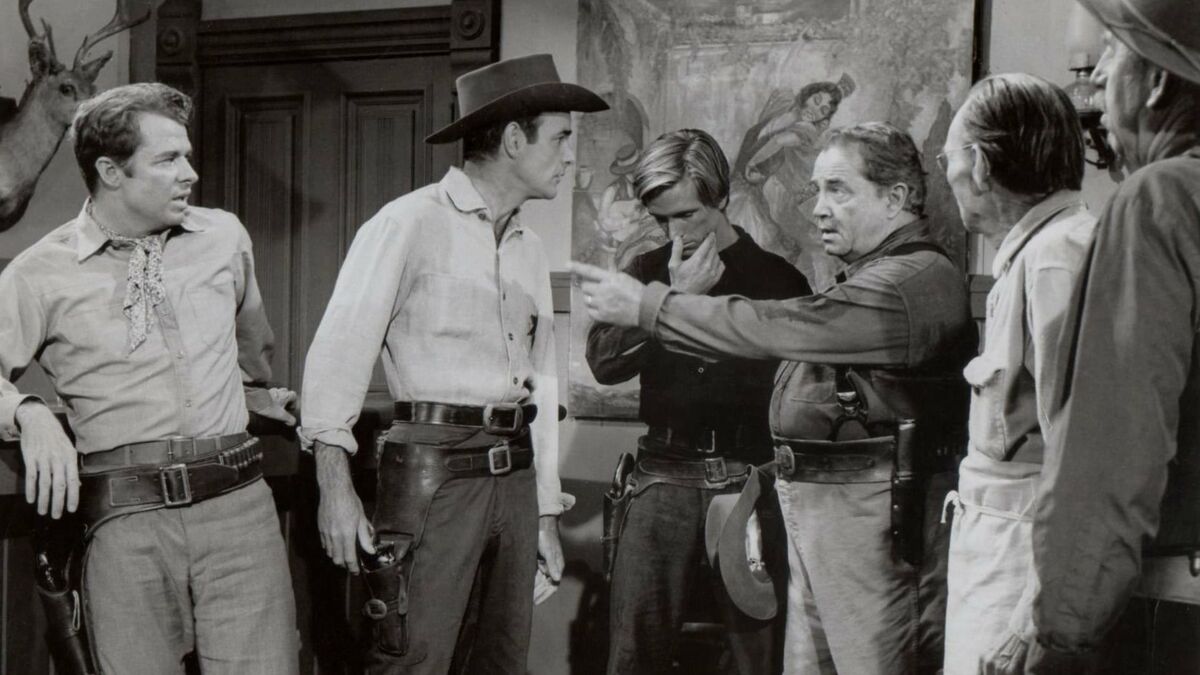 ‎The Quick Gun (1964) directed by Sidney Salkow • Reviews, film + cast ...