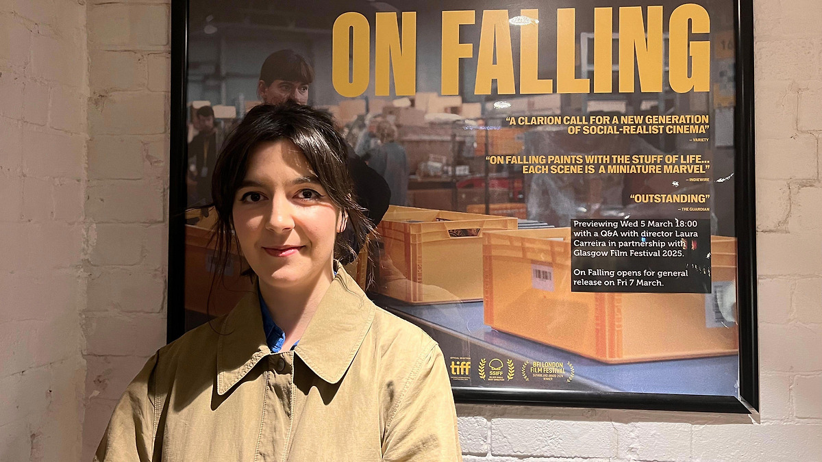 ‎The Subtle Appeal of Laura Carreira's Stunning 'On Falling' , a story ...