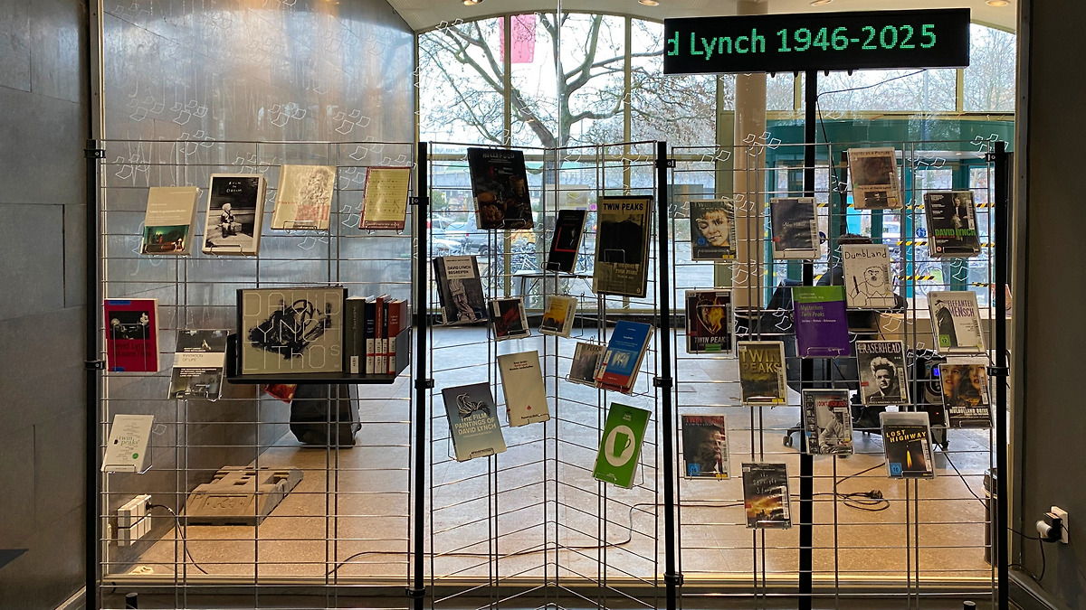 ‎David Lynch display at the Amerika-Gedenkbibliothek, a story by ...
