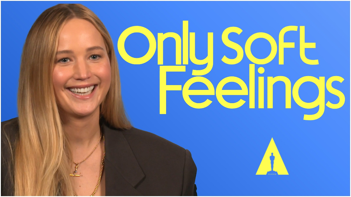 ‎Jennifer Lawrence Couldn't Stop Laughing Filming 'No Hard Feelings', a ...