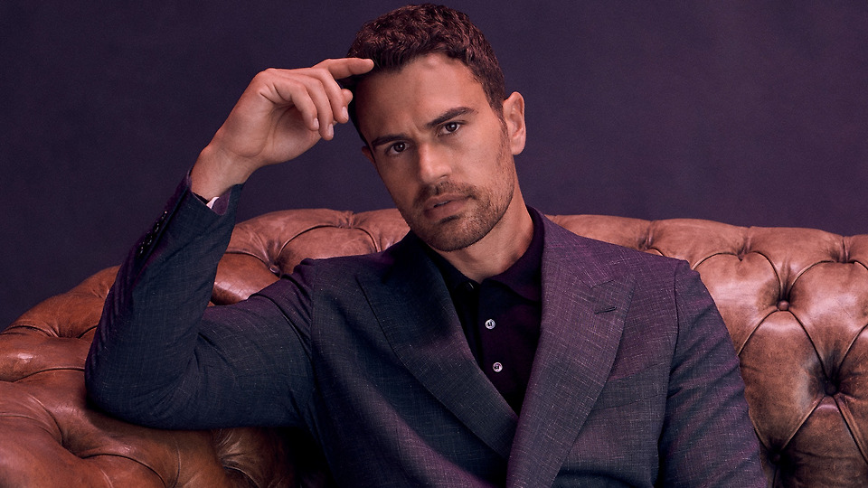‎Theo James stars in Guy Ritchie’s crime-comedy series, The Gentlemen ...